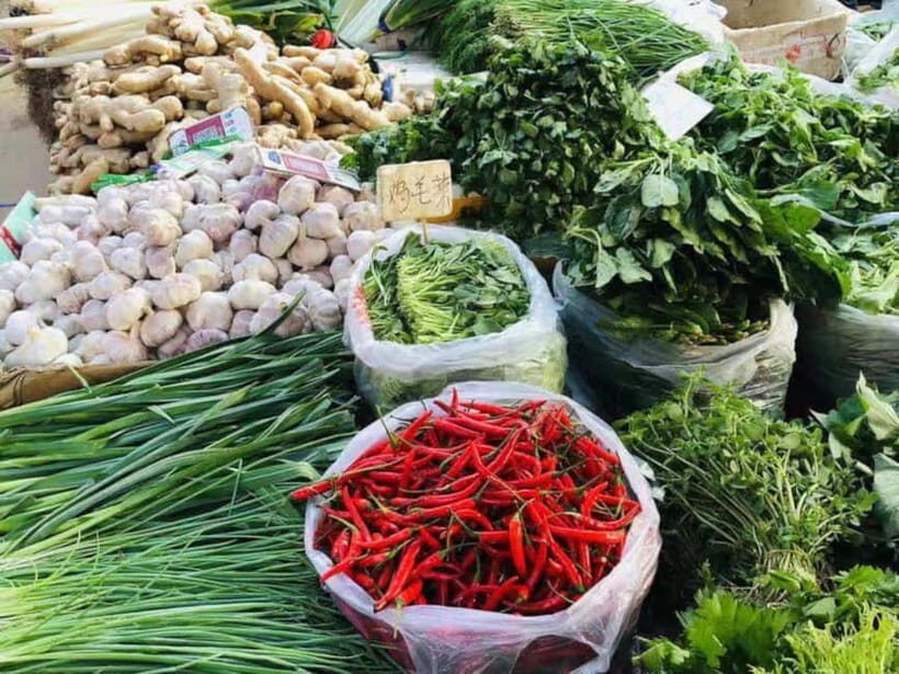 Beijing: Vegan Home Cooking & Local Market Tour with Sanxia - Evaluating Value and Practicalities