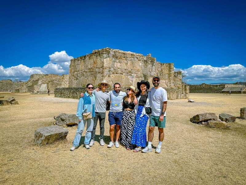 Best of Monte Albán and visit two villages arround - Sampling Regional Cuisine