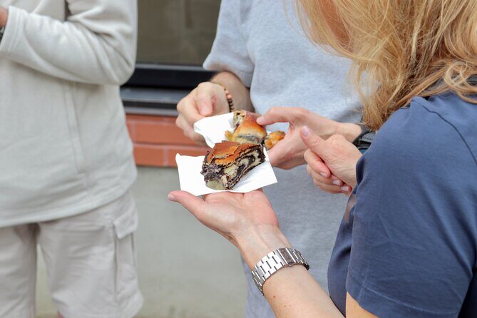 Beyond the Bagel: Montreal Jewish Food Walking Tour - The Value of the Tour