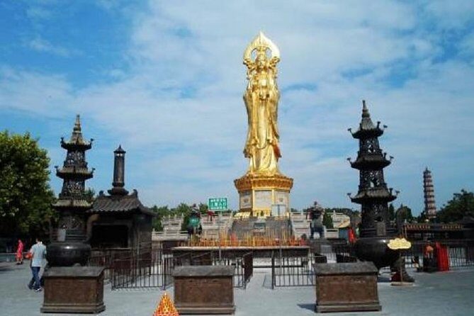 Big Buddha Lotus Hill Ancient Quarry Seagull Island Private Tour - What Travelers Say
