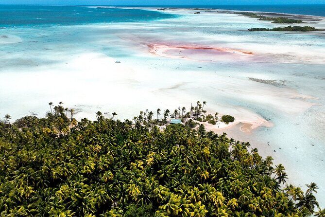 Blue Lagoon - PRIVATE ISLAND Pink sand beach and wildlife reserve - The Highlights of the Tour