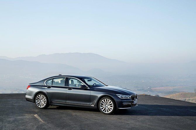 BMW Car Melbourne Airport To CBD - The Experience in Action: Detailed Breakdown