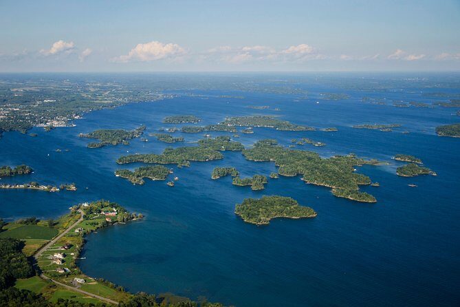 Boldt Castle and Thousand Islands Helicopter Tour - The Flight Itself: What You Can Expect
