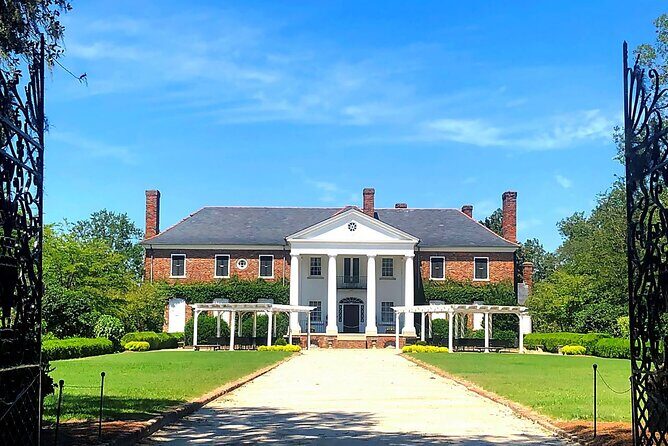 Boone Hall Plantation Day Tour with Transportation - The Value of This Tour