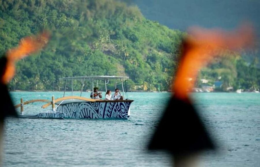Bora Bora: Private Sunset Cruise Polynesian Motu Dinner - Frequently Asked Questions