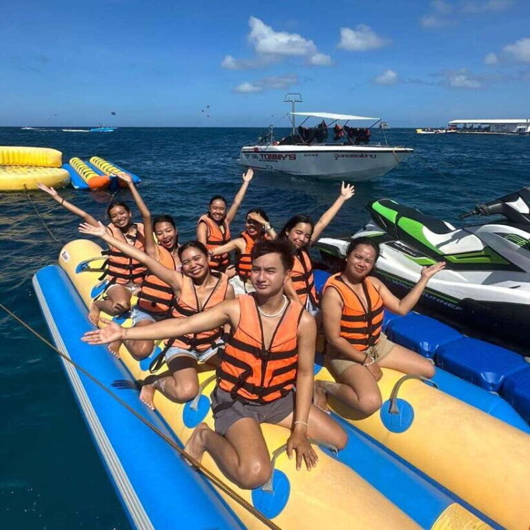Boracay: Banana Boat Ride - The Experience from a Traveler’s Perspective