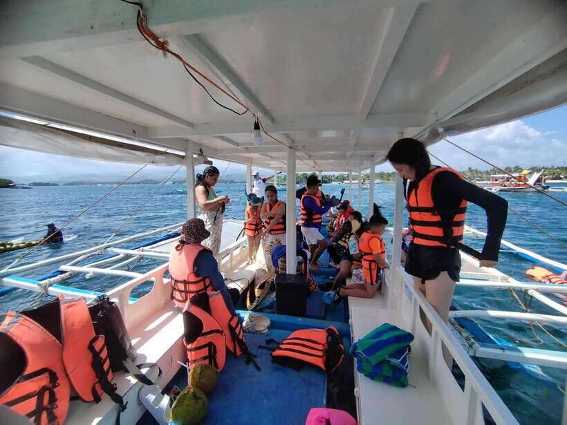 Boracay: Private Island Hopping and Lunch with Seaview - Why This Tour Stands Out