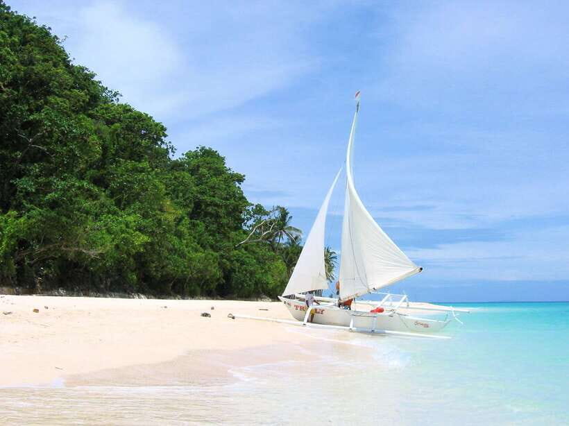 Boracay: Private Traditional Bamboo Boat Sailing Tour - The Itinerary Breakdown