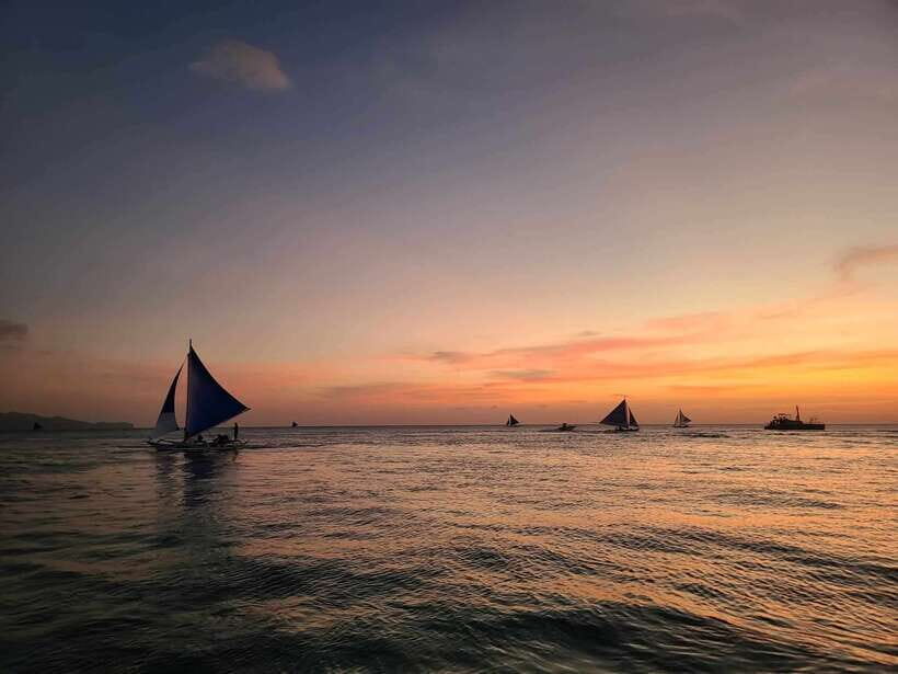 Boracay Sunset Boat Party Experience - The Food & Drinks