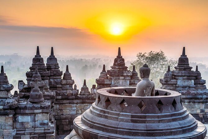 Borobudur Sunrise on Hill with Dieng Plateau Tour from Yogyakarta - The Itinerary in Detail: What to Expect