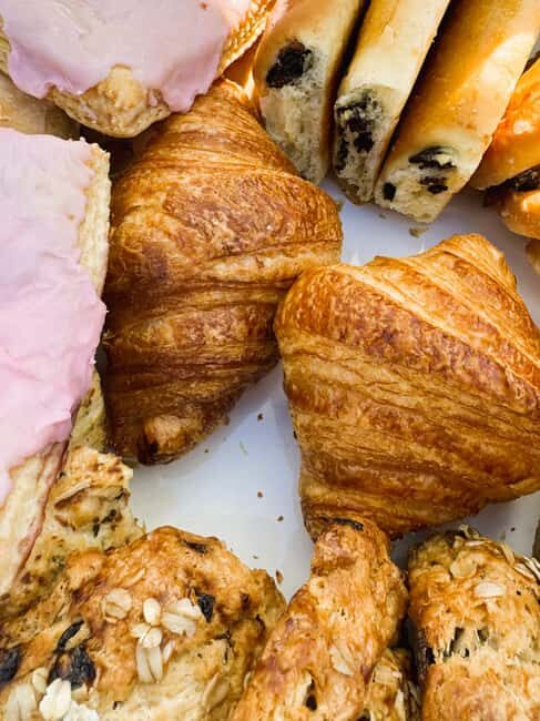 Boston: Sunday Pastry & Prosecco Sail on Boston Harbor - The Experience in Detail