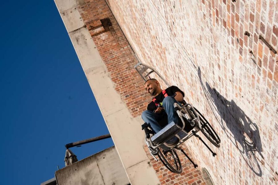 Brisbane: Vertigo Dinner  Dining on the Edge - Who Will Appreciate This Tour?