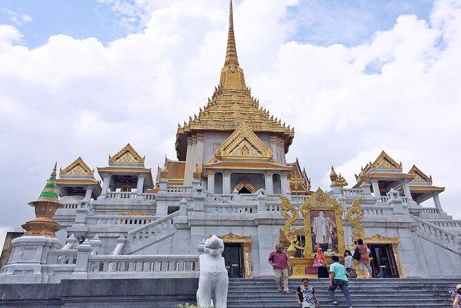 Buddhist Landmarks and a Royal Visit - The Experience from the Traveler’s Perspective