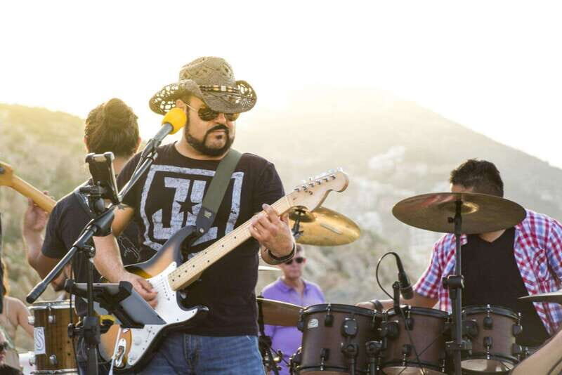 Cabo San Lucas: Sunset Mexican Dinner Cruise with Live Music - Why This Experience Works Well