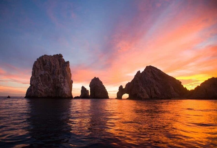 Cabo: Sunset Arch Yacht Tour - Dinner & Drinks up to 18 ppl - The Experience: What You Can Expect
