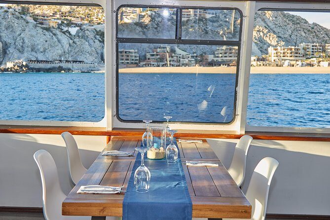 Cabo Sunset Dinner Cruise with Live Music & Open Bar on Cabo Wave - The Music & Atmosphere