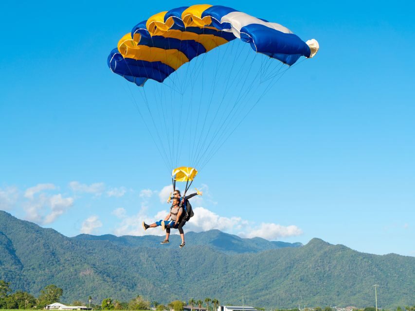 Cairns: Tandem Skydive Experience - What the Reviews Say