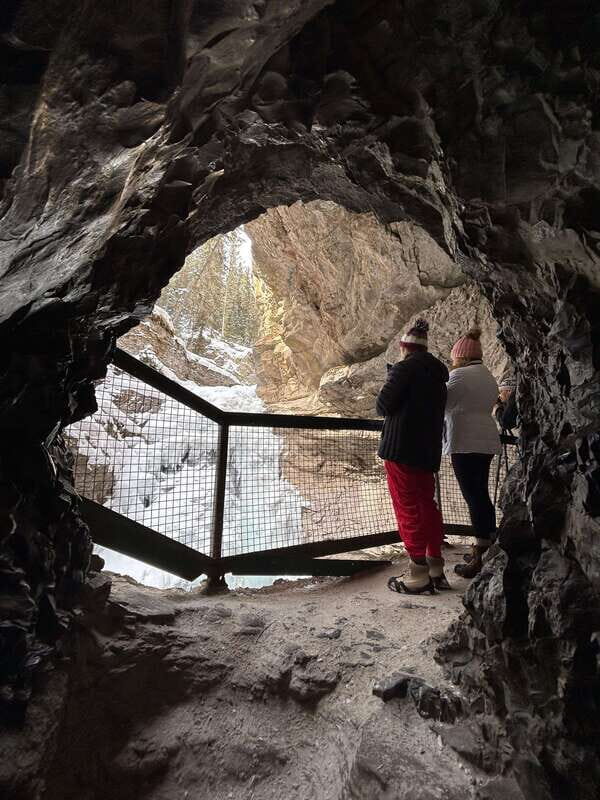 Calgary/Banff: Full-Day Private Banff National Park Tour - Who should consider this tour?