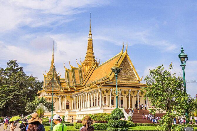 Cambodia Taxi driver - What to Expect During Your Ride