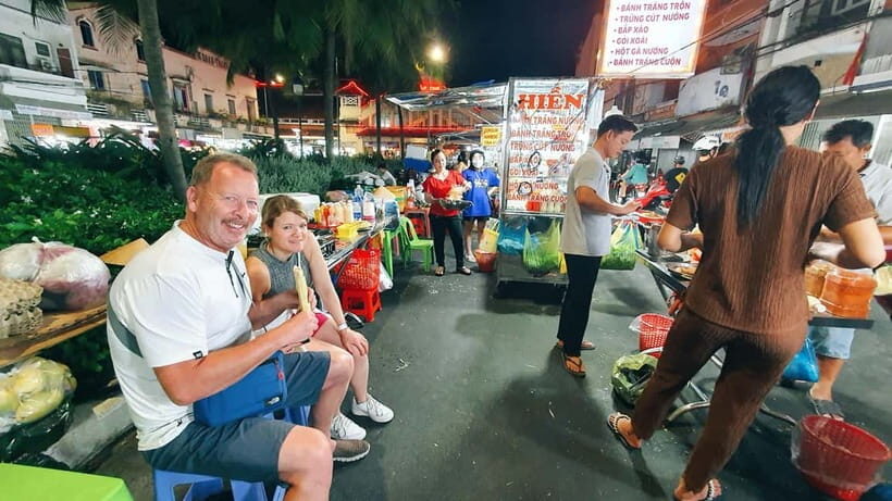 Can Tho: Evening Walking Tour with Night Market Visit - The heart of Can Tho after sunset