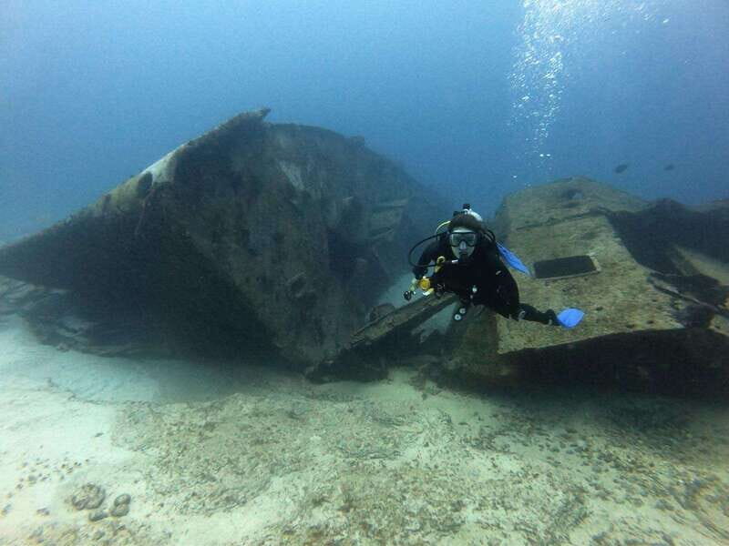 Cancun 2 Dives Shipwreck C55 or C58 & Reef -Certified Divers - Who Would Love This Experience?