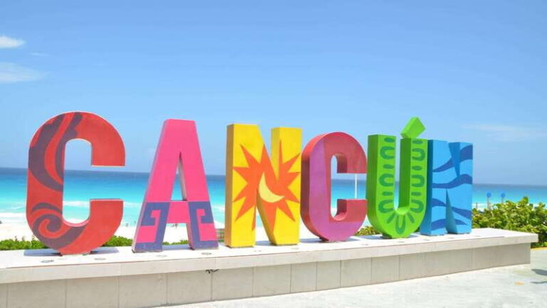 Cancun: Hop-On-Hop-Off Sightseeing Bus Tour - Detailed Breakdown of Stops and Attractions
