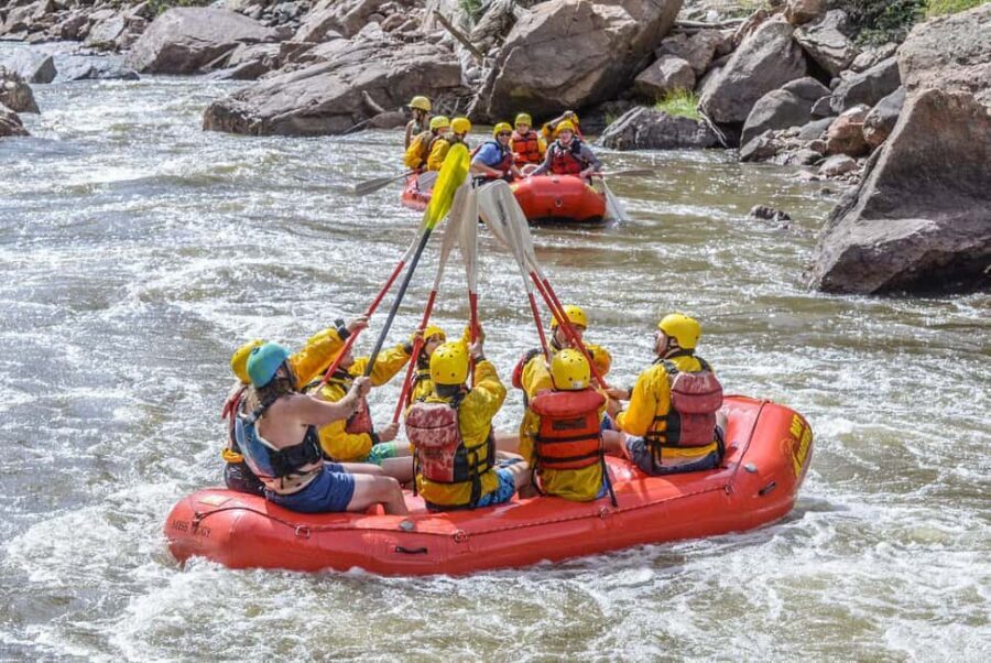 Cañon City: Royal Gorge Rafting with Wetsuit, Lunch & Photos - The Itinerary in Detail