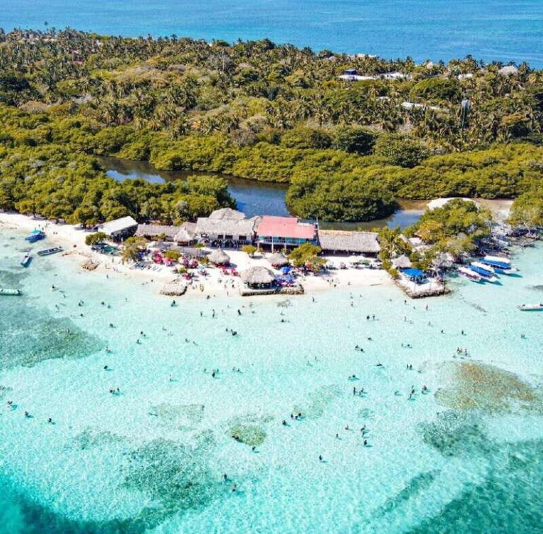 cartagena: Mucura and Santa Cruz Islands Tour spectacular - Authentic Insights from Travelers