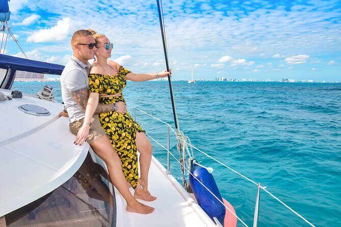 Catamaran to Isla Mujeres Snorkeling Tour with Open Bar and Lunch - What Reviewers Say