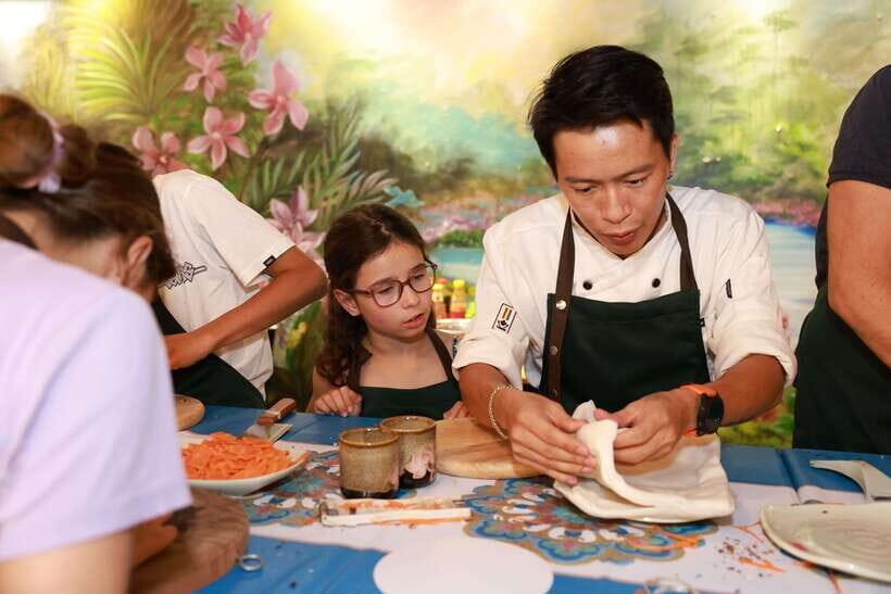 CatBa: Authentic Vietnam Cooking Class and local market tour - The Itinerary in Detail