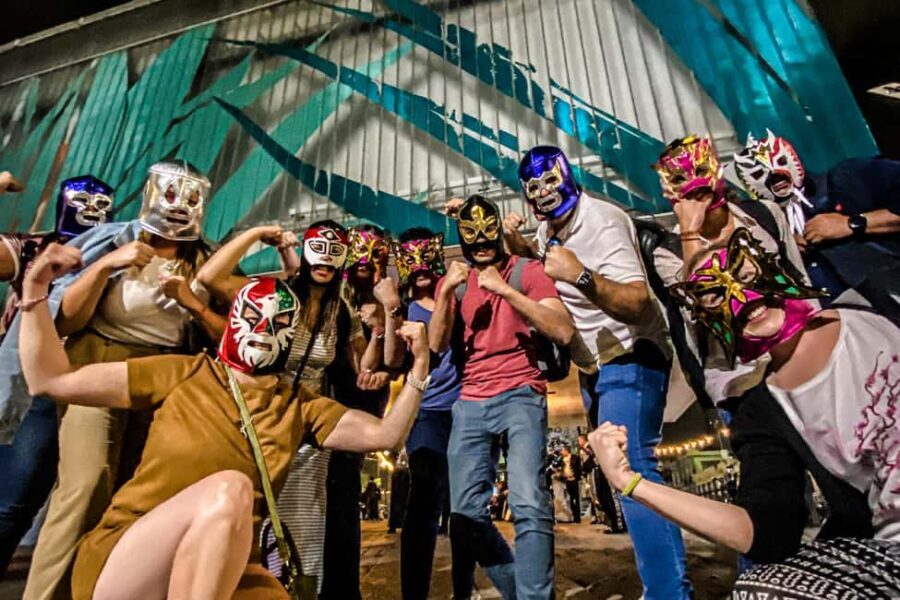 CDMX: Mexican nightlife with shots and wrestling - The Value of This Night Out