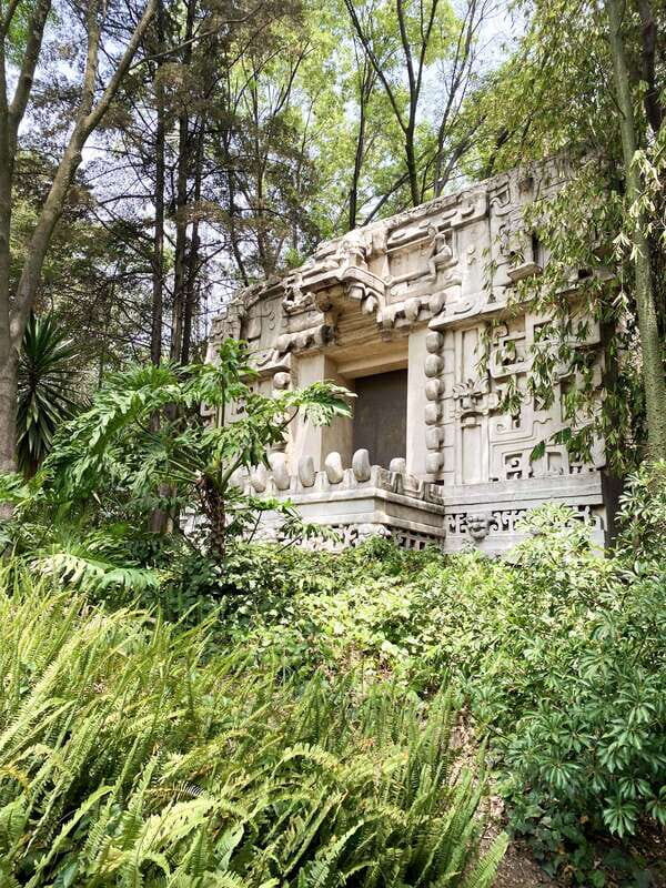 CDMX: Visit to Chapultepec Castle and Anthropology Museum - Detailed Breakdown of the Itinerary