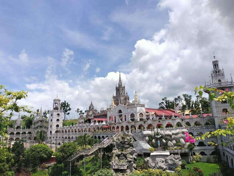 Cebu: Whale Shark Watching, Simala Church & Ka Treasure Tour - Detailed Breakdown of the Itinerary