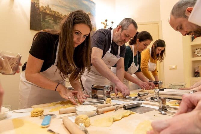 Cesarine: Cooking Class with tasting at Local's Home in Florence - The Itinerary: What to Expect