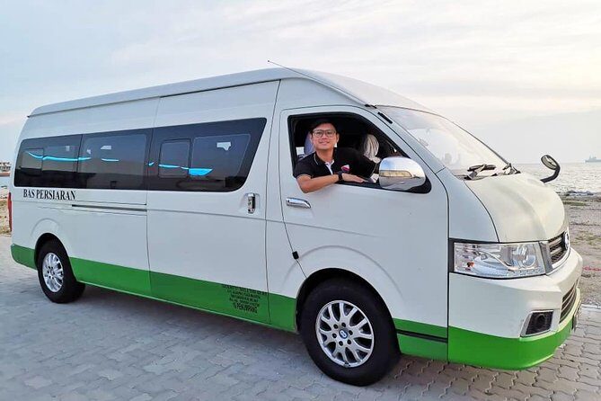 Chauffeur: Kuala Lumpur to Johor Bahru Transfer [Van] - Why Consider This Experience