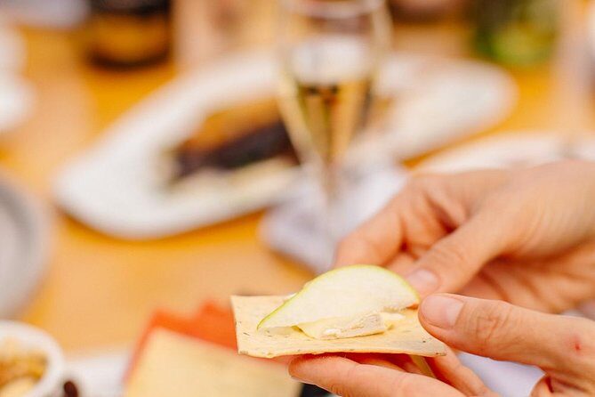 Chauffeured Cheese and Wine Tour with 3 Course Lunch - For 2 - Scenic Drive and Beautiful Views