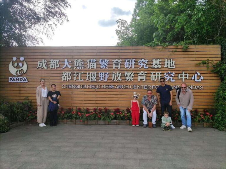 Chengdu: 3-Day Panda Base, Giant Buddha, and Ancient Town - Authenticity and Unique Experiences