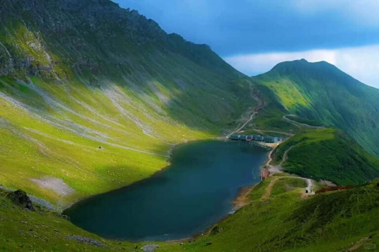 Chengdu: Algou Valley Hiking Tour with Roundtrip Transfer - Final Thoughts: Who Should Book This Tour?