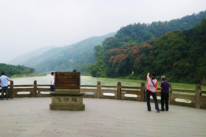 Chengdu Guided Tour of Qingcheng Mountain and Dujiangyan Irrigation - The Experience’s Strengths