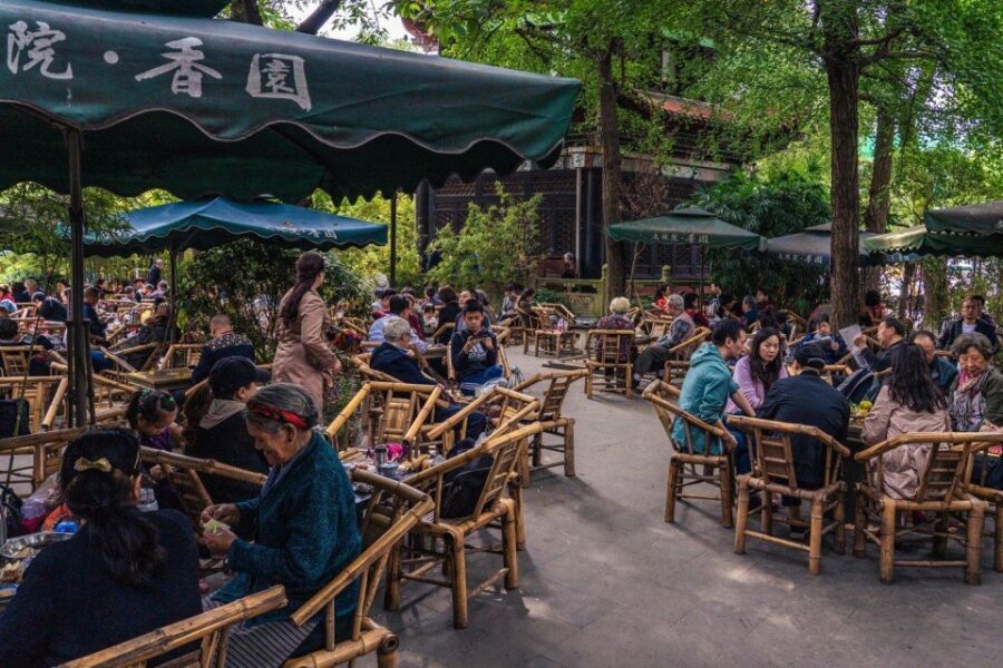 Chengdu: Illuminated Night Tour with Sichuan Opera or Hotpot - Who Will Love This Tour?