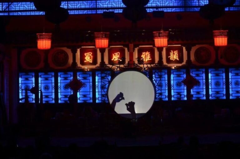 Chengdu: Sichuan Opera Shu Feng Yan Yun Evening Show Ticket - What Travelers Are Saying