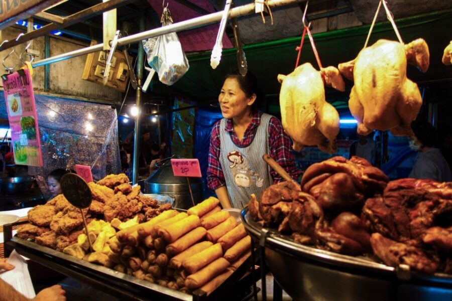 Chiang Mai: Chiang Mai Bar Hopping Guided Night Tour - What Youll Experience at Each Spot