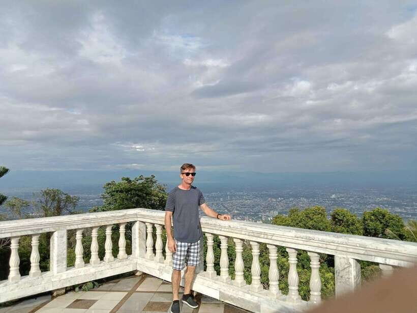 Chiang Mai - Doi Suthep Temple & Wat Pha Lat Hike - What Sets This Tour Apart