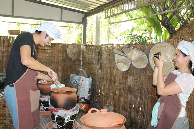 Chiang Mai Lanna Northern Thai Cooking Experience with Locals - The Cooking Part: Making Lanna Classics