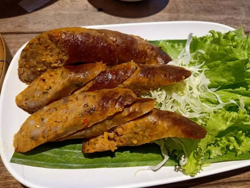 Chiang Mai Street Food Adventure with Locals - Why This Tour Works