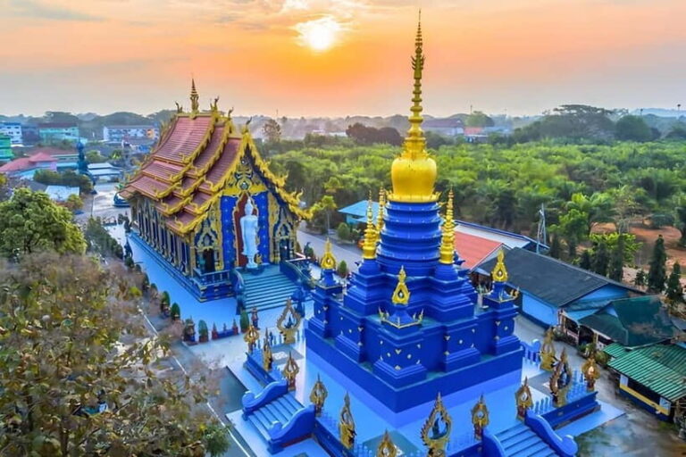 Chiang Mai: White Temple, Black House & Blue Temple Day Trip - Practical Details and What to Expect