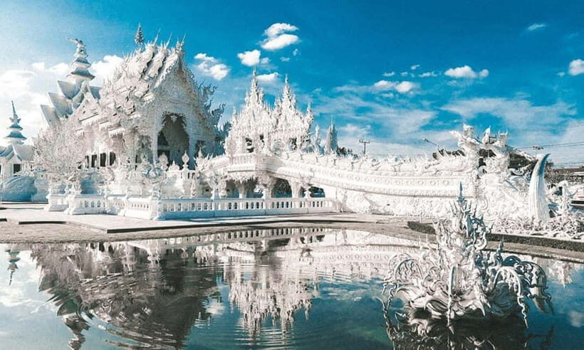 Chiang Mai: White Temple, Blue Temple, and Black House Tour - Exploring the Itinerary in Depth