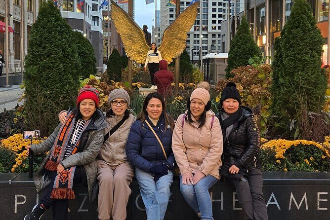 Chicago City's Iconic Sights and Suburb Gems Tour - Encountering International Spiritual and Cultural Landmarks