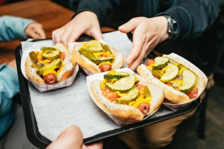 Chicago: Classic Food and Walking Tour with Free Bike/Kayak - Who Should Book This Tour?