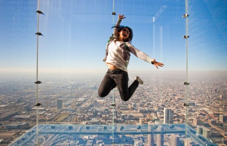 Chicago Explorer Pass: 2 to 7 Attractions including SkyDeck - Key Points